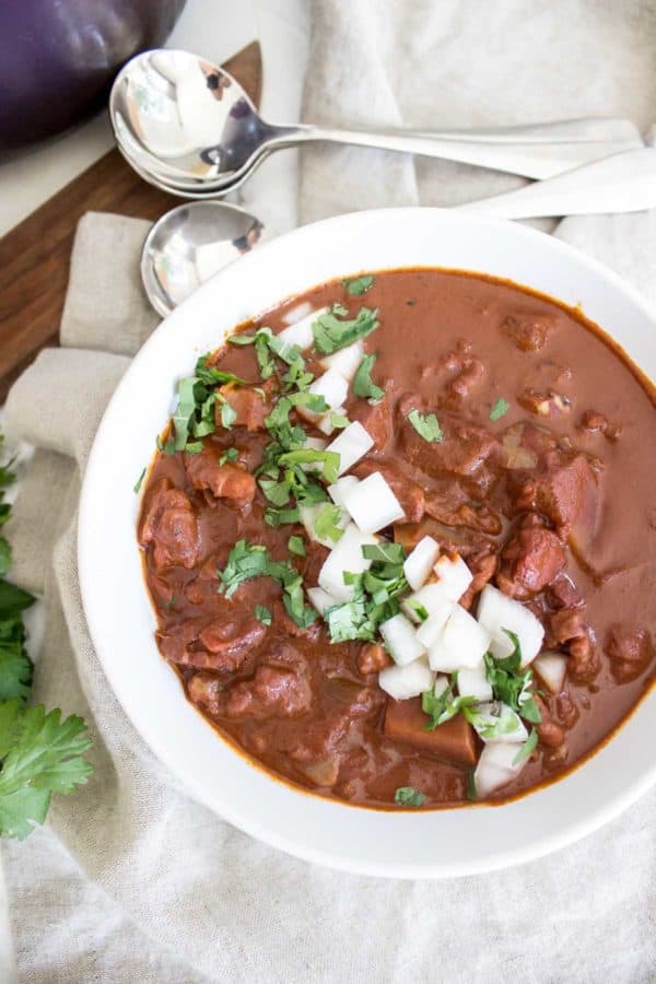 Mexican Chocolate Walnut Chili Recipe (vegan + paleo) - Wicked Spatula